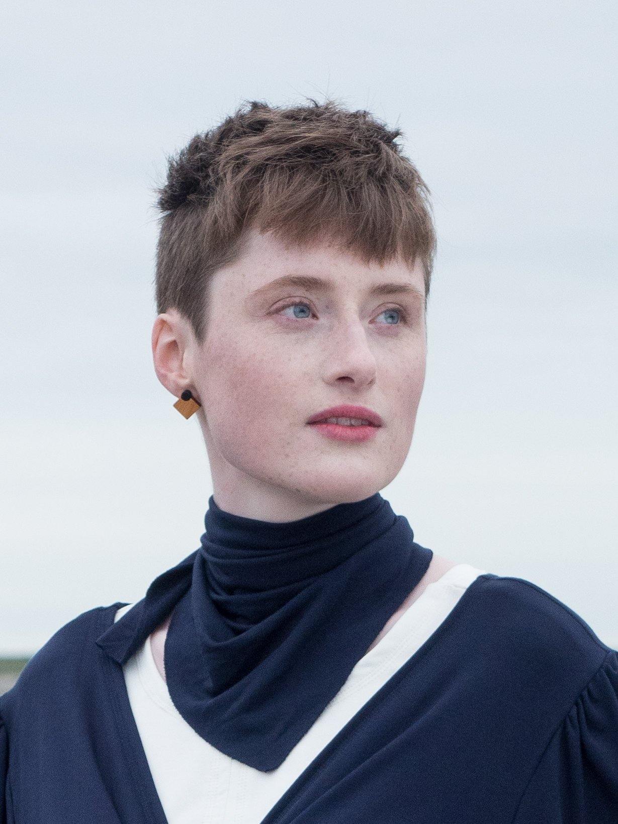 'Revolving triangle' tie - Navy – MISE TUSA
