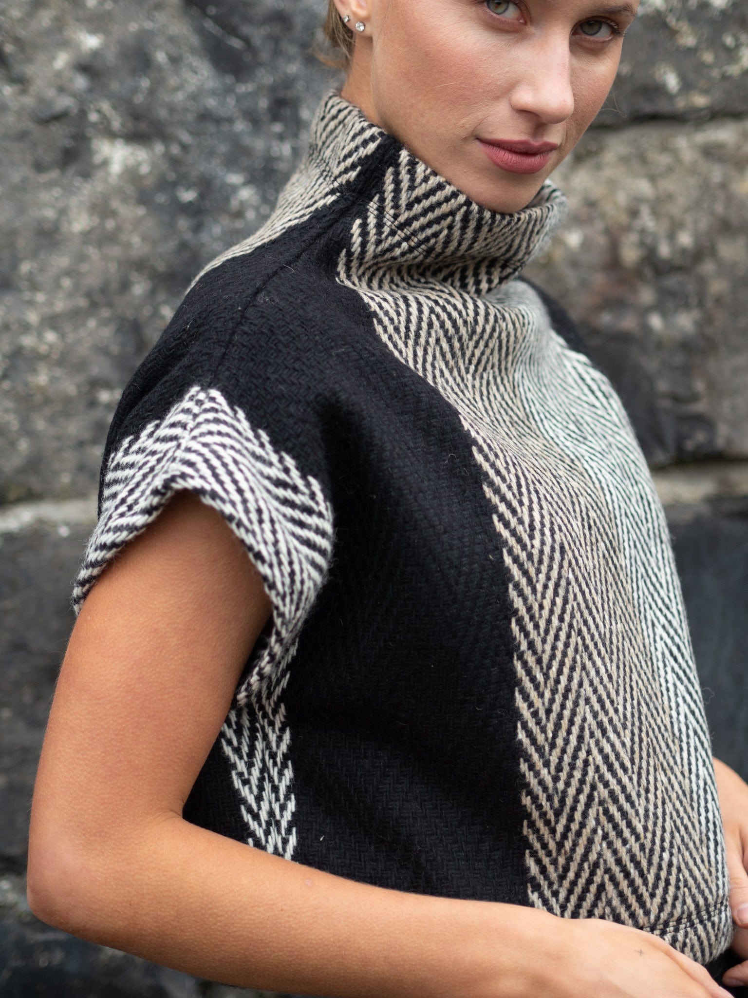 'Boundary' vest – MISE TUSA